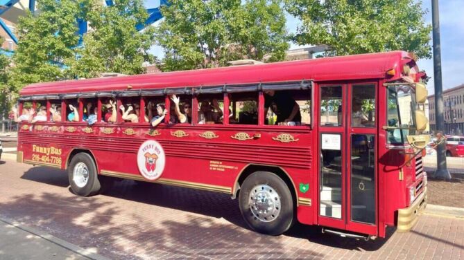 Cleveland Funny Bus Comedy City Tour